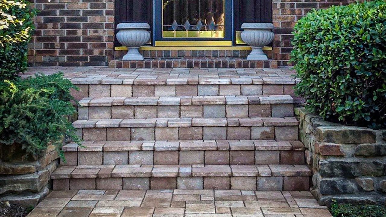Expert Outdoor Living Tips | Patios, Kitchens & Backyard Design